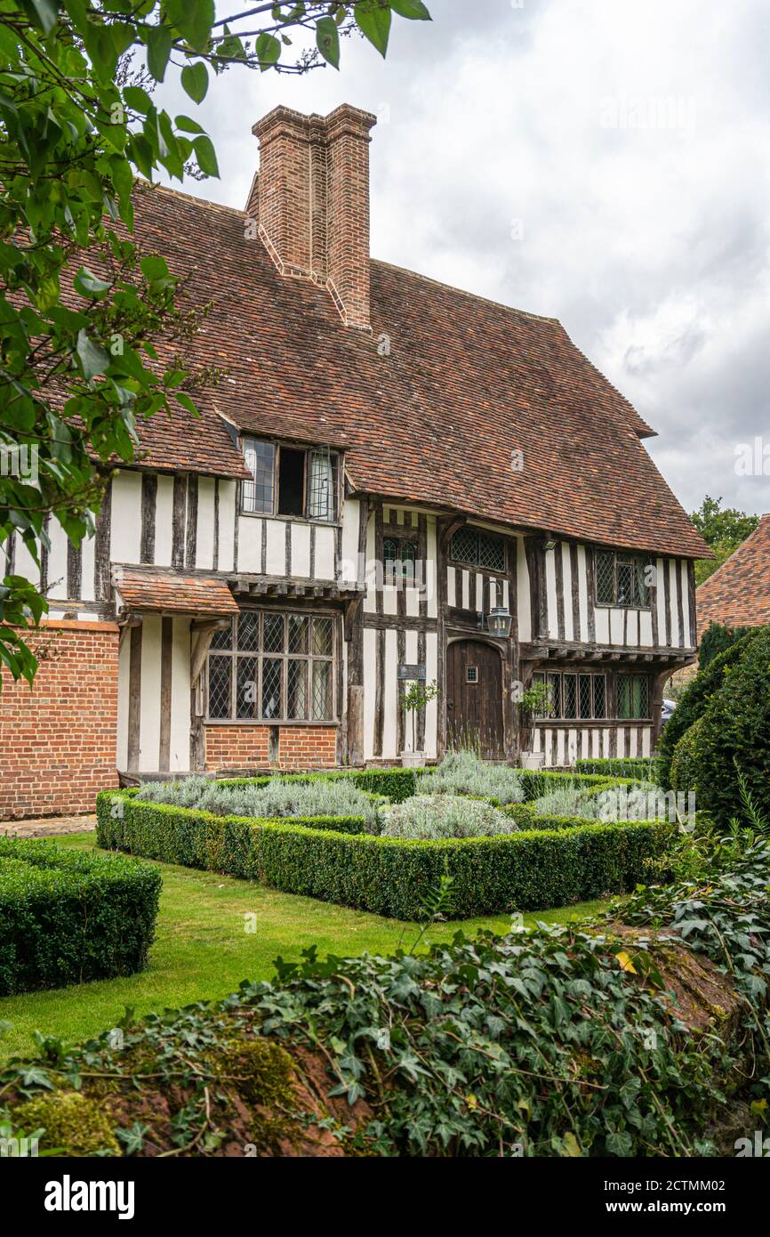 Smarden village kent england uk hi-res stock photography and images - Alamy