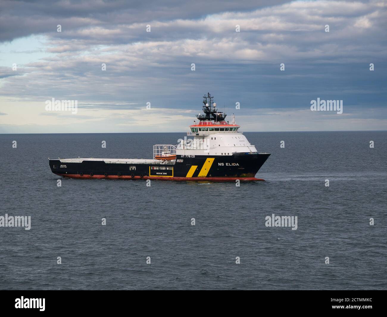 Offshore tug hi-res stock photography and images - Alamy