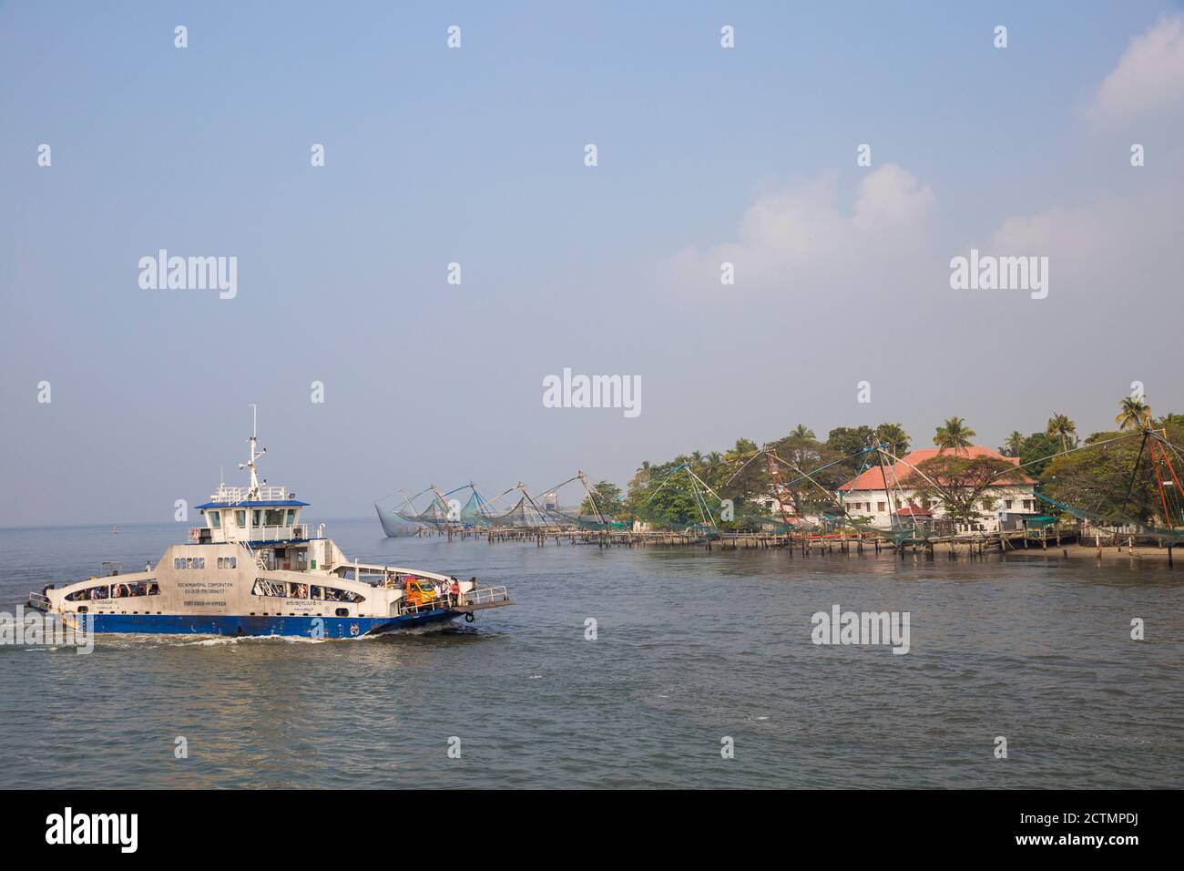 Ferry boat kochi india hi-res stock photography and images - Alamy