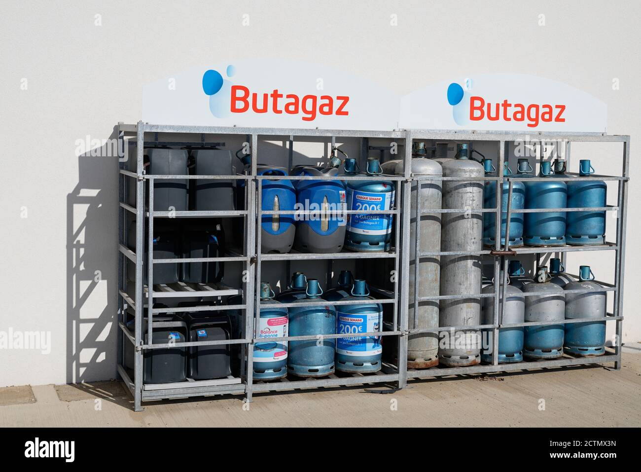 Bordeaux , Aquitaine / France - 09 20 2020 : Butagaz logo and text sign ...