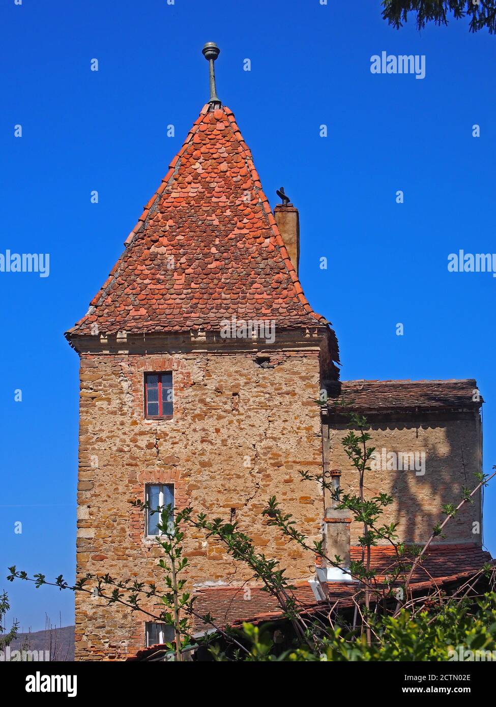 Old brick house surrounded hi-res stock photography and images - Alamy