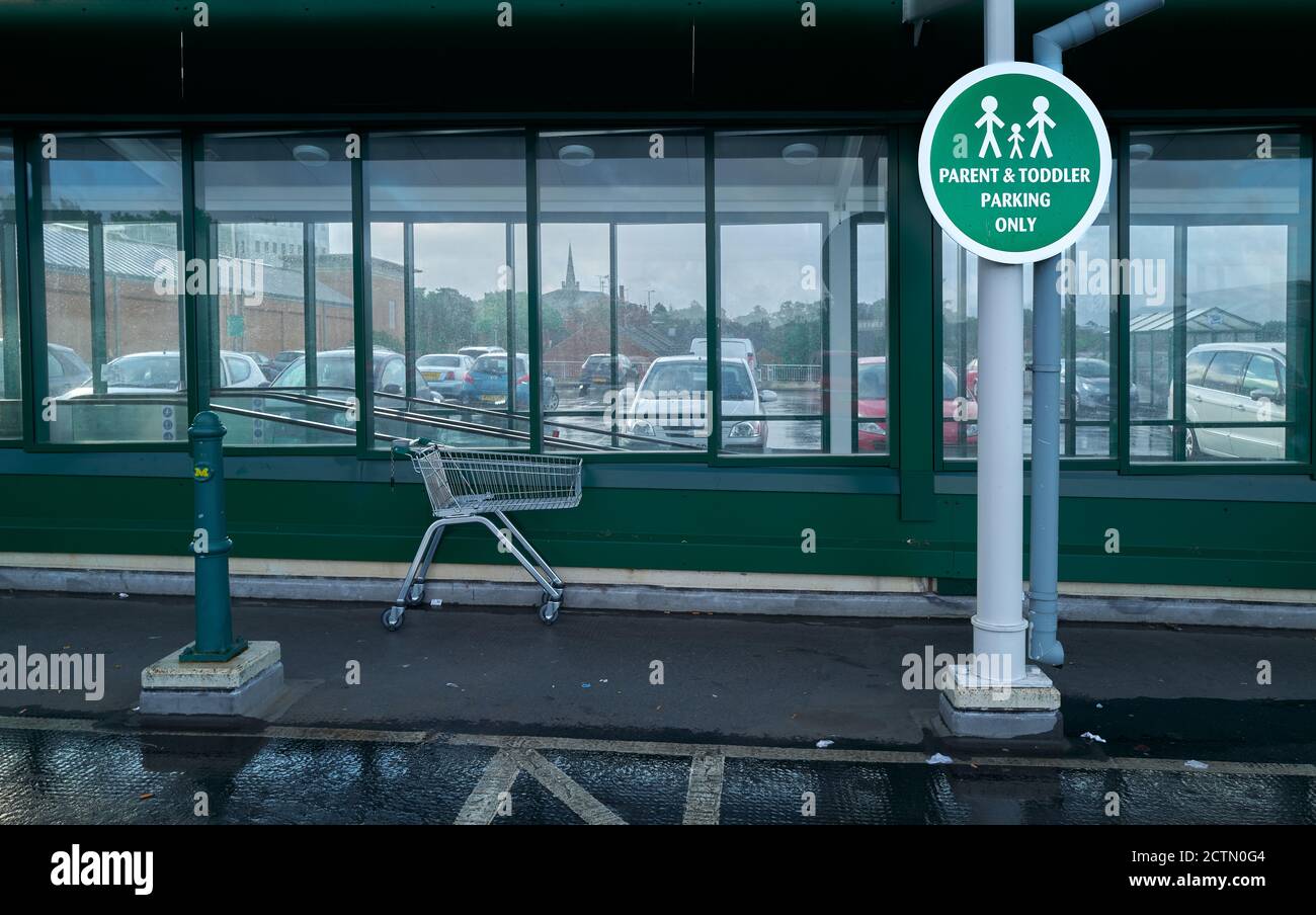 Morrisons store hi-res stock photography and images - Alamy