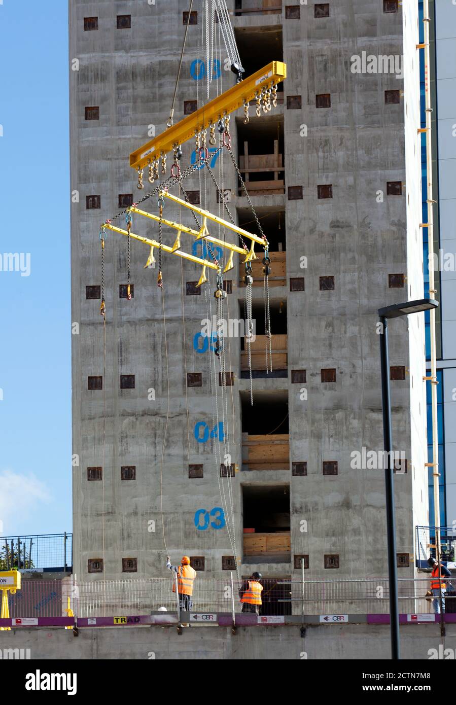 Tide Construction building a 35 story tower part of the Lewisham ...