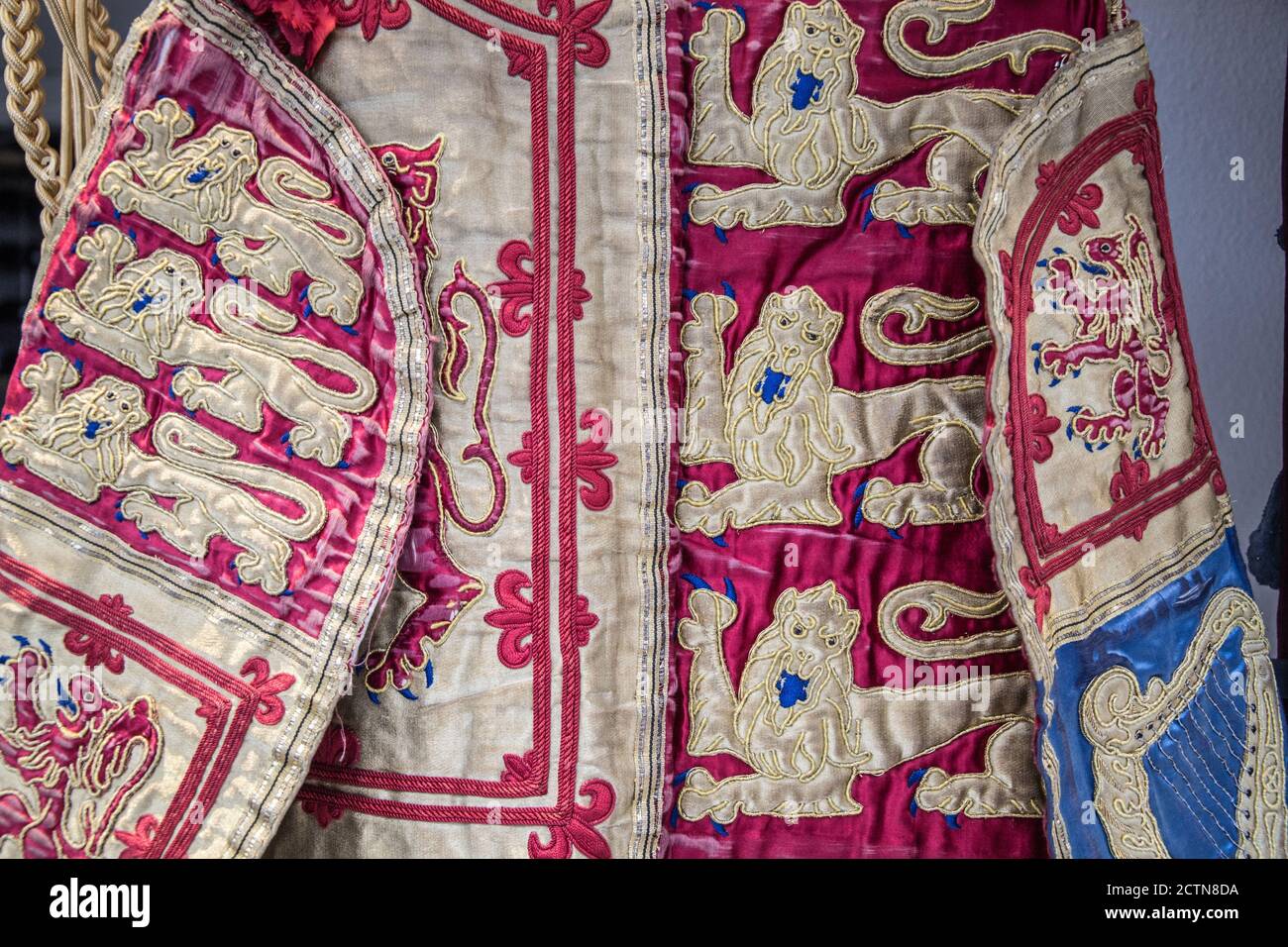 Members honourable corps gentlemen arms hi-res stock photography and ...