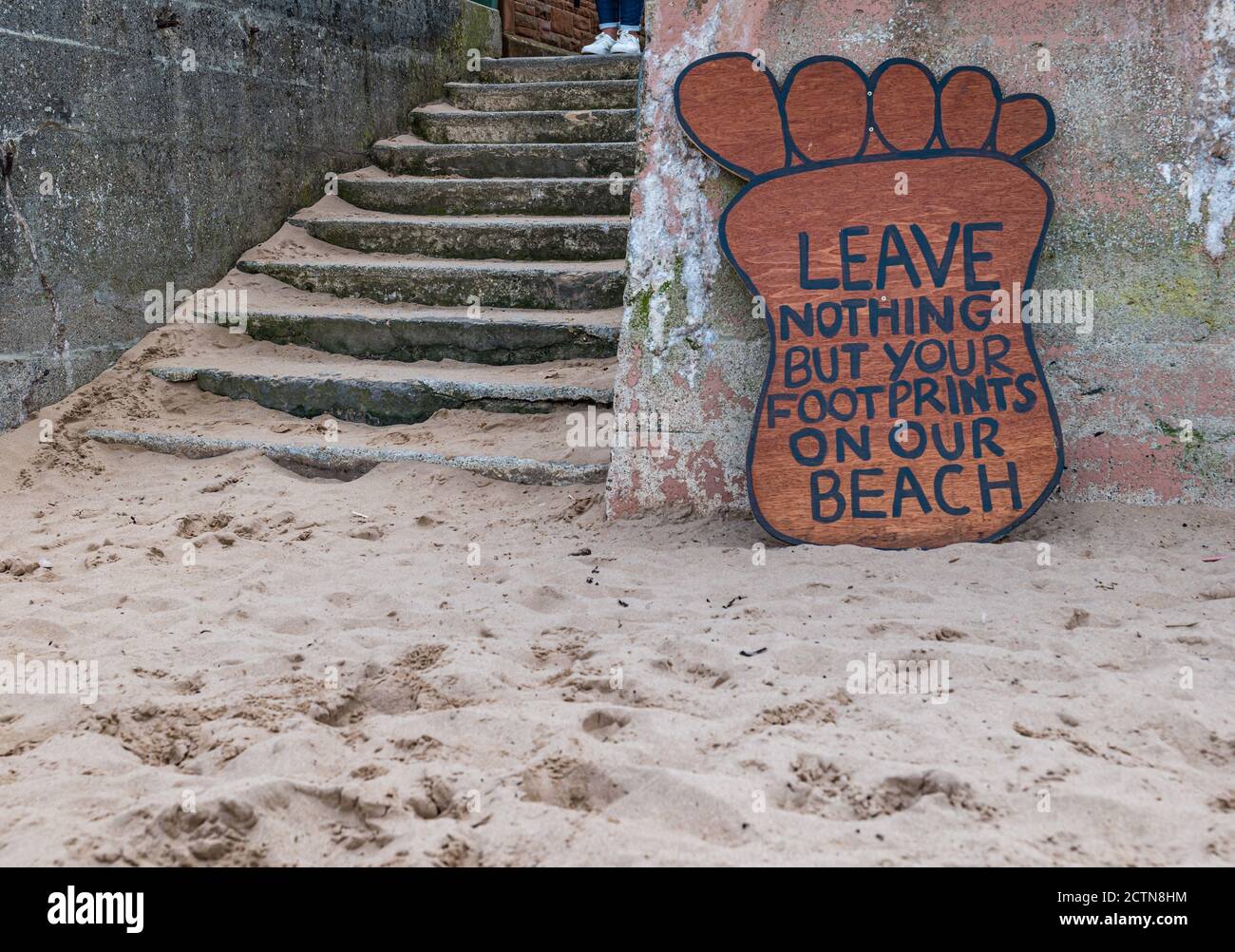 Leave nothing but footprints hi-res stock photography and images - Alamy