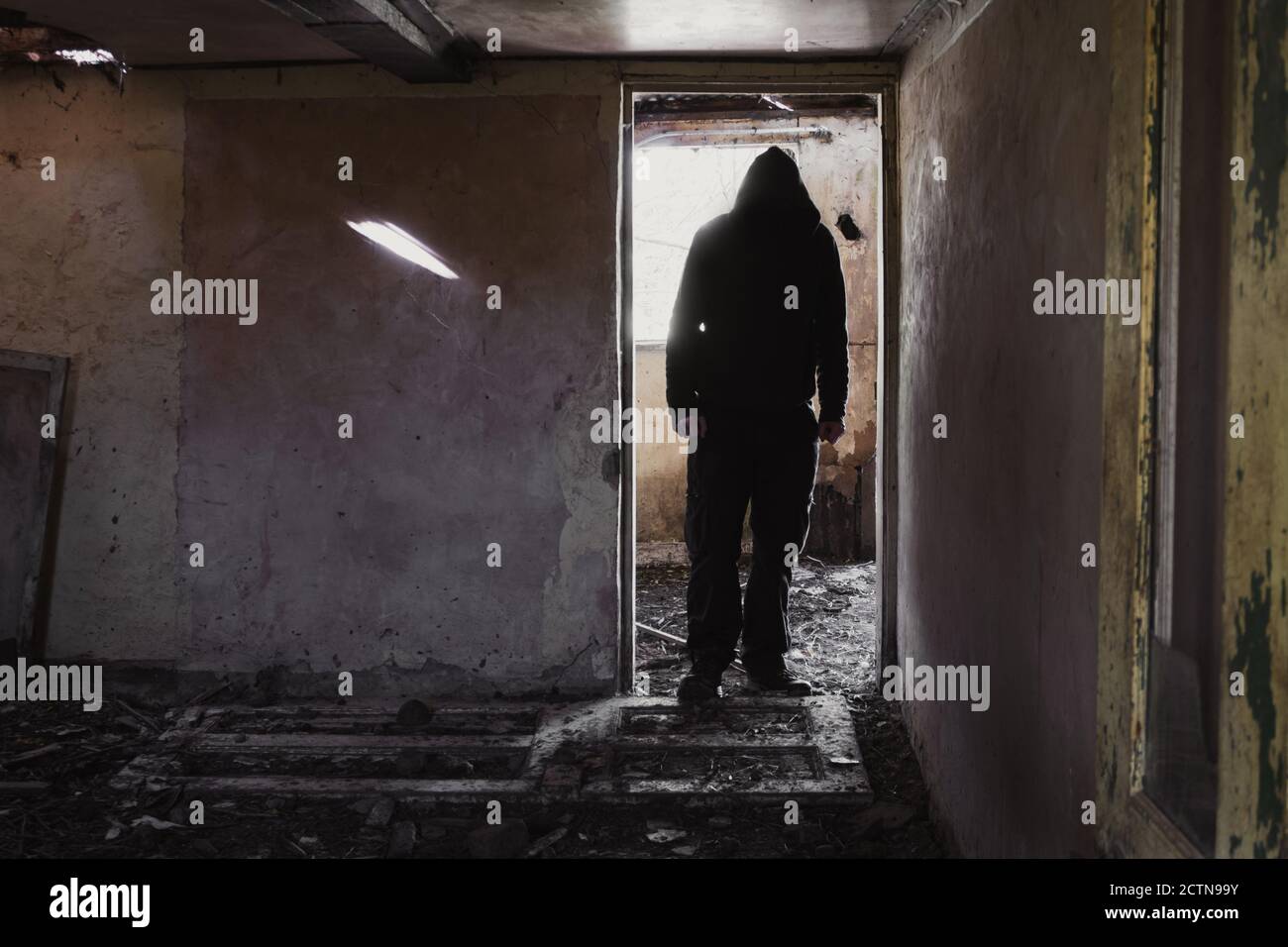 Creepy doorway hi-res stock photography and images - Alamy