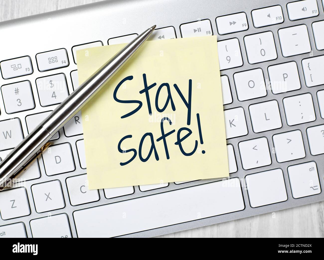 Stay safe message on post-it Stock Photo - Alamy