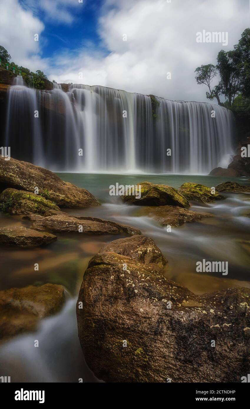 Dawki clear water hi-res stock photography and images - Alamy