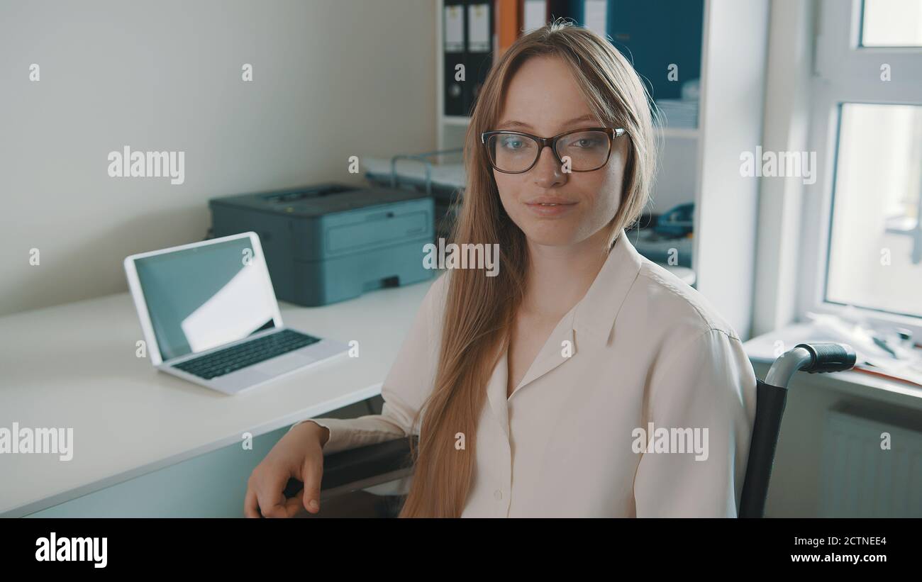 Professor office desk hi-res stock photography and images - Alamy