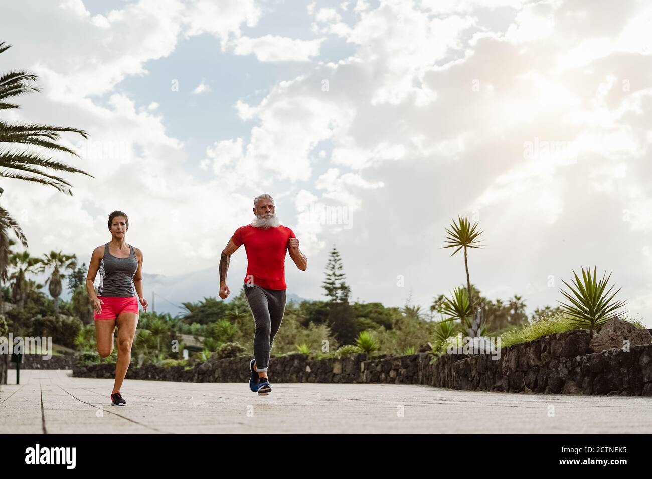 Couple exercises hi-res stock photography and images - Alamy