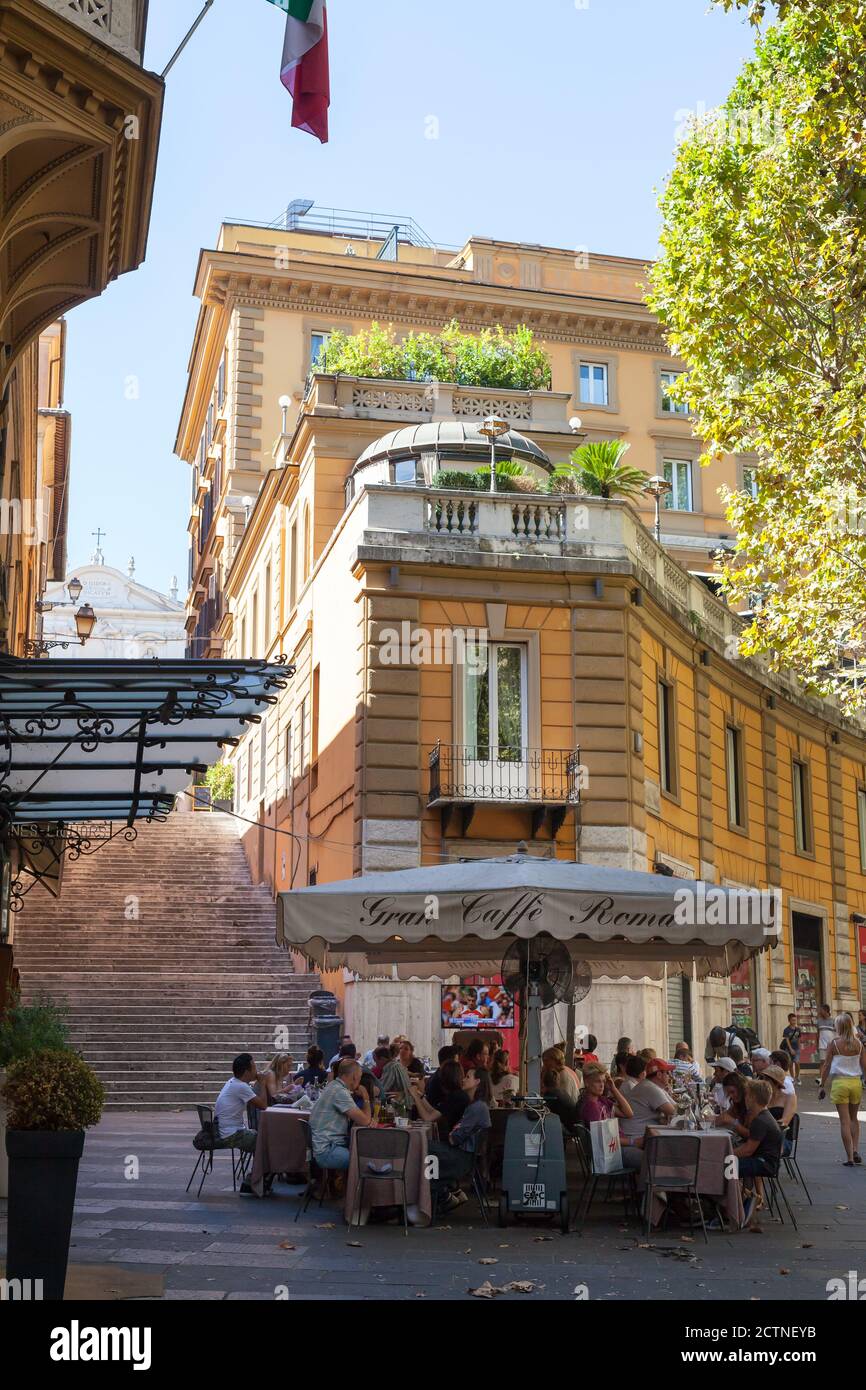 Cozy old street hi-res stock photography and images - Alamy