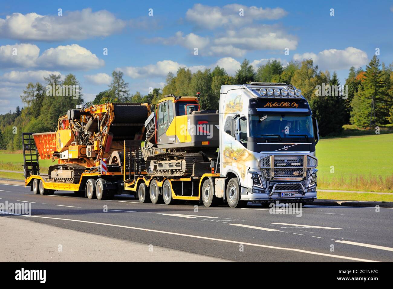 Customised Volvo FH16 750 truck with paintings and bull bar of Moto ...