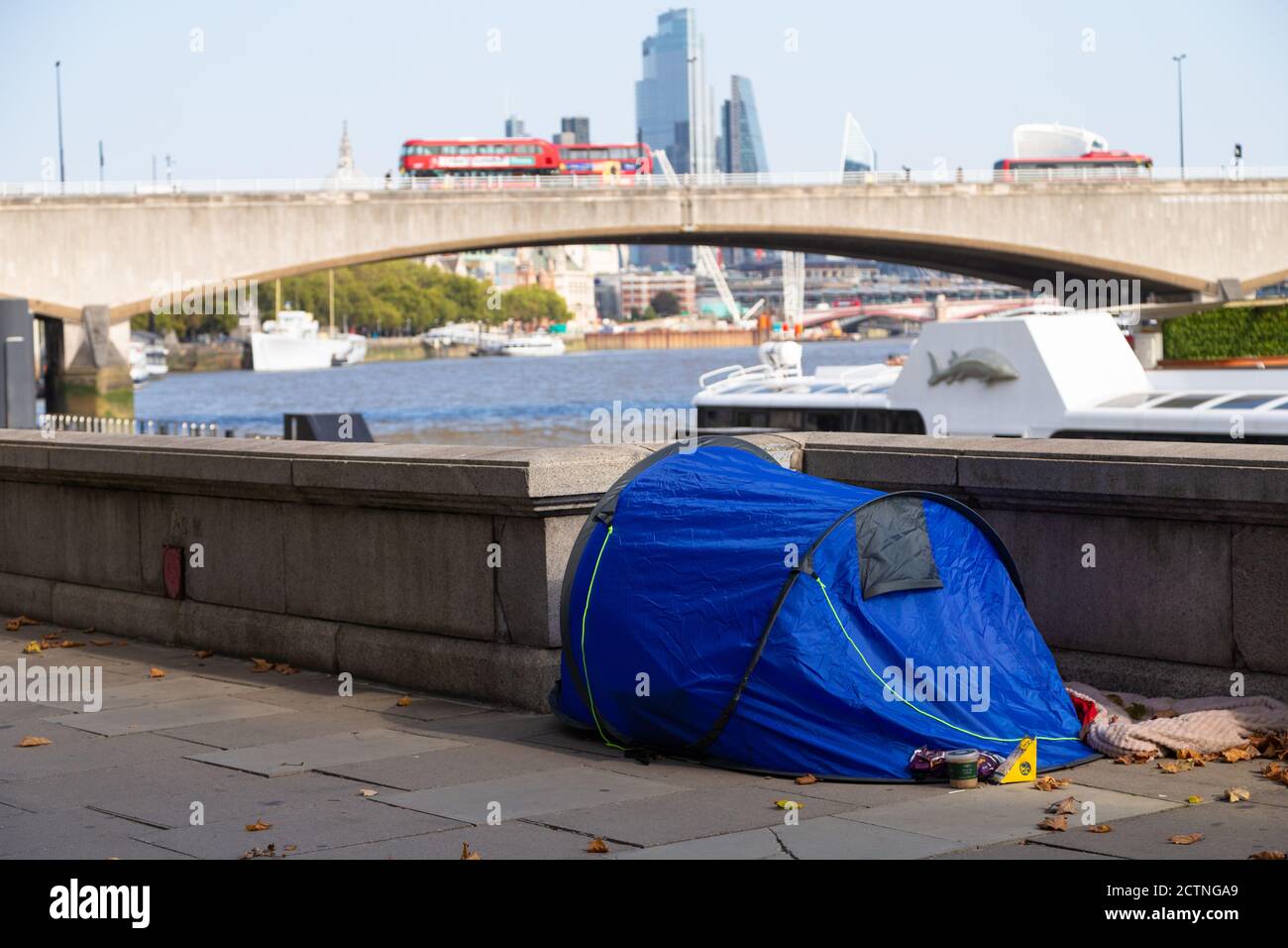 Homelessness in London, victoria embankment homeless, uk Stock Photo ...