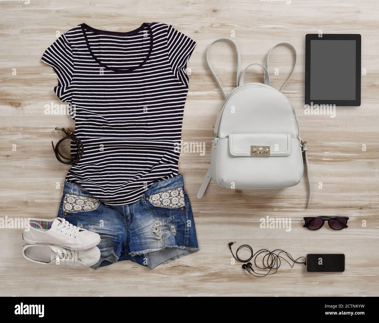 Vacation clothing kit Stock Photo - Alamy