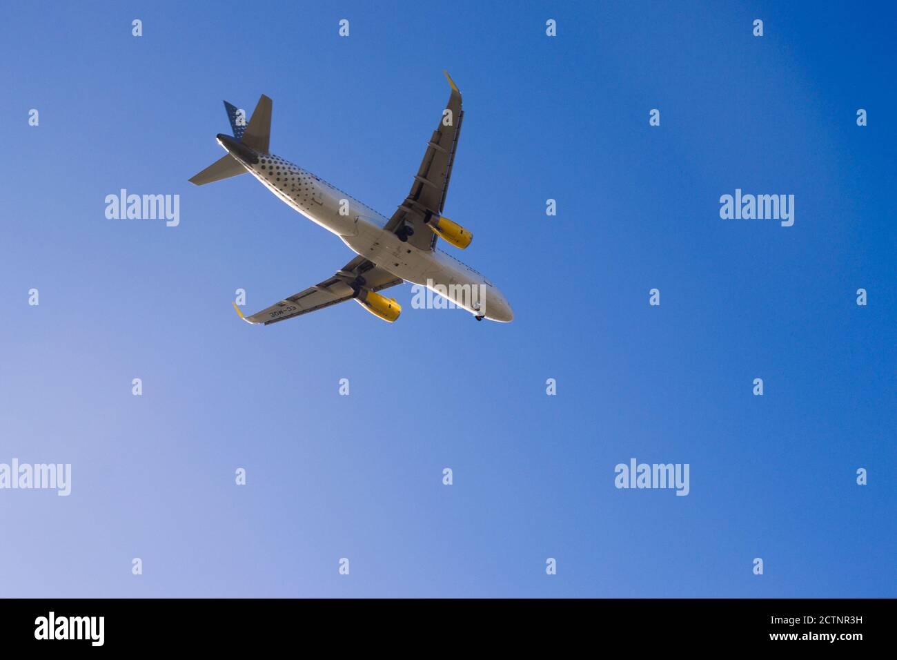 plane passing over us Stock Photo - Alamy