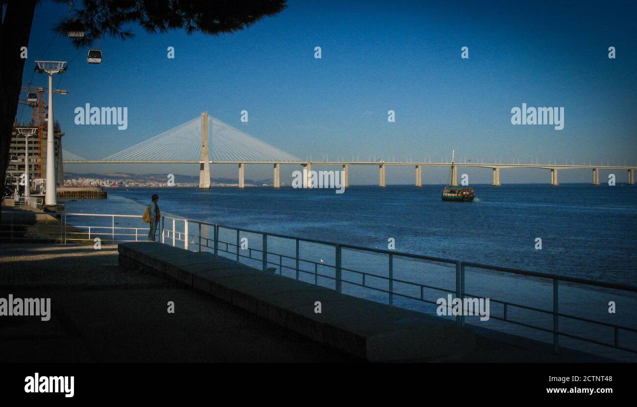 Bridge of thirty three hi-res stock photography and images - Alamy