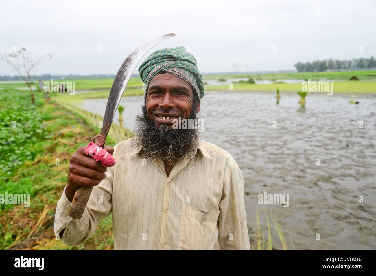 Reaping hook hi-res stock photography and images - Alamy