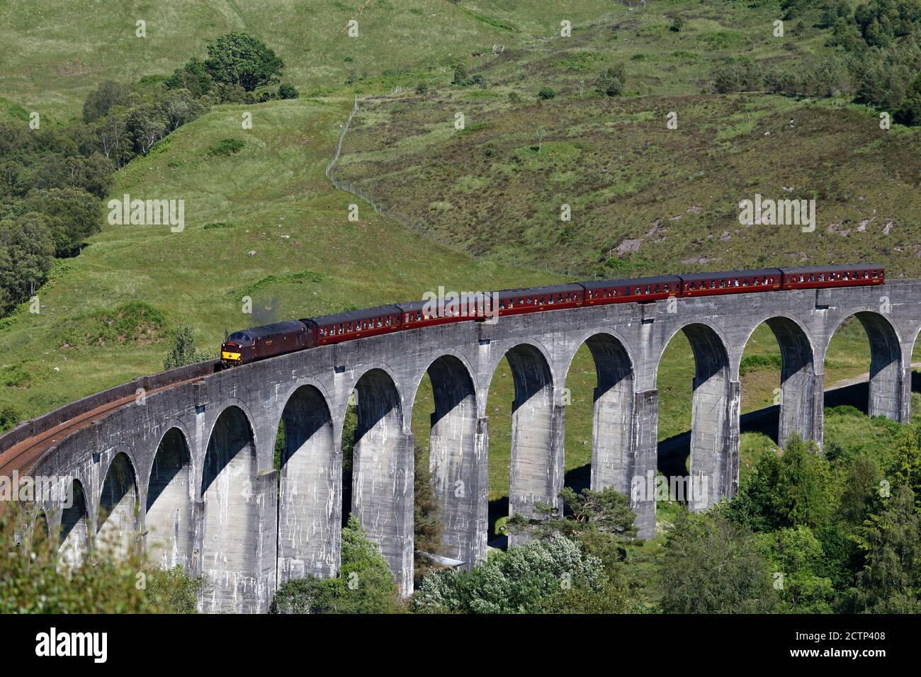 Vintage Class 37 diesel train on the Glenfinnan Viaduct Highlands ...