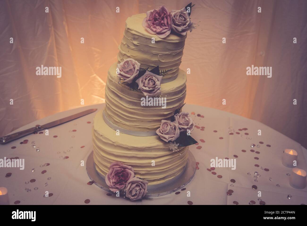 Ruined cake hi-res stock photography and images - Alamy
