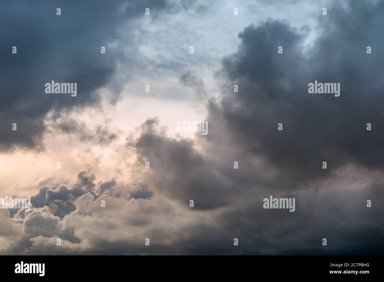 dark dramatic sky with clouds Stock Photo - Alamy