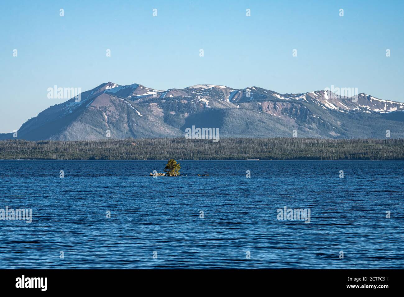 Yellowstone Lake, Yellowstone National Park Stock Photo - Alamy