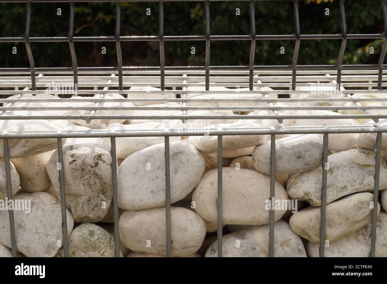 Gabion wall plants hi-res stock photography and images - Alamy