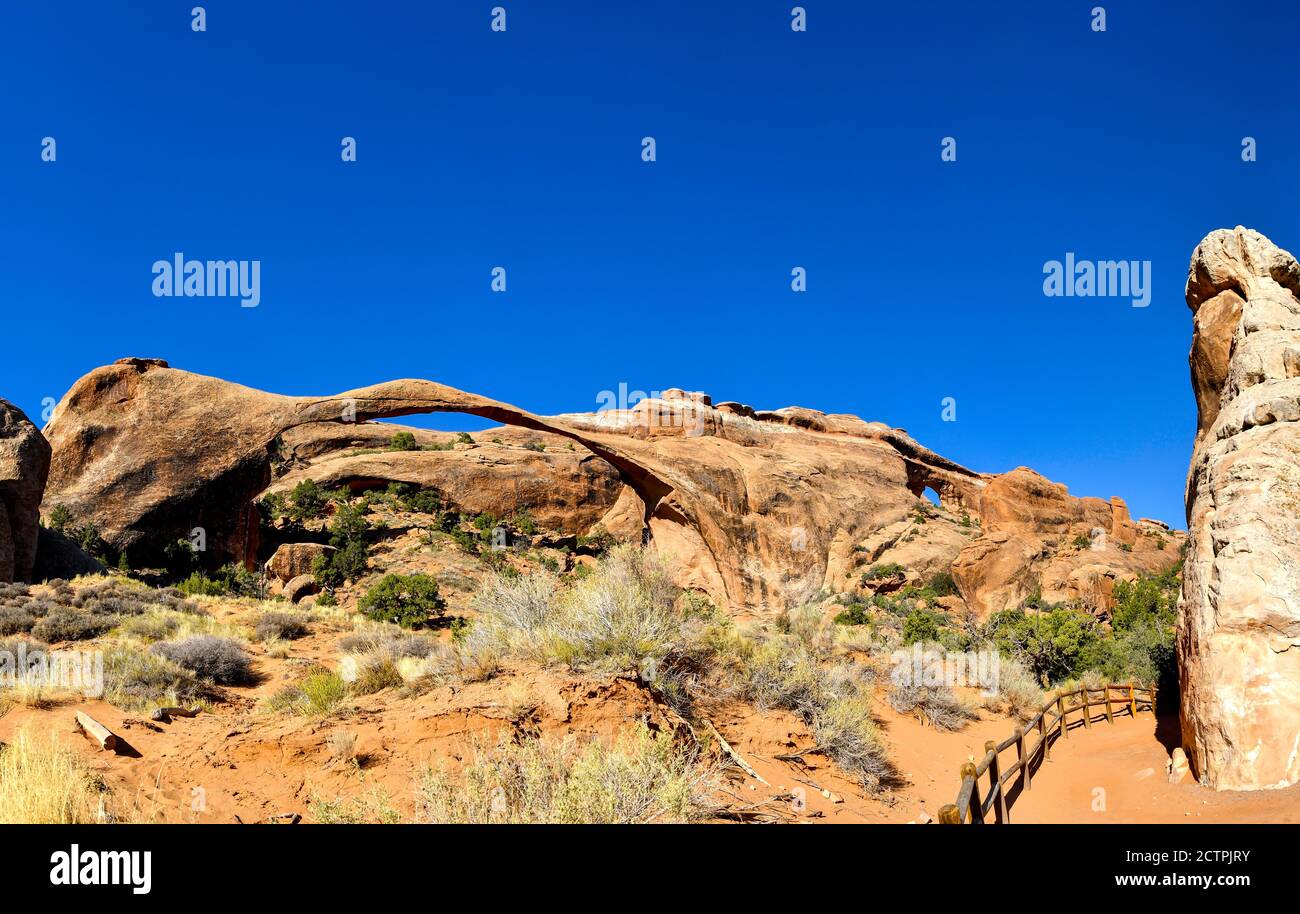 Eroded arch hi-res stock photography and images - Alamy