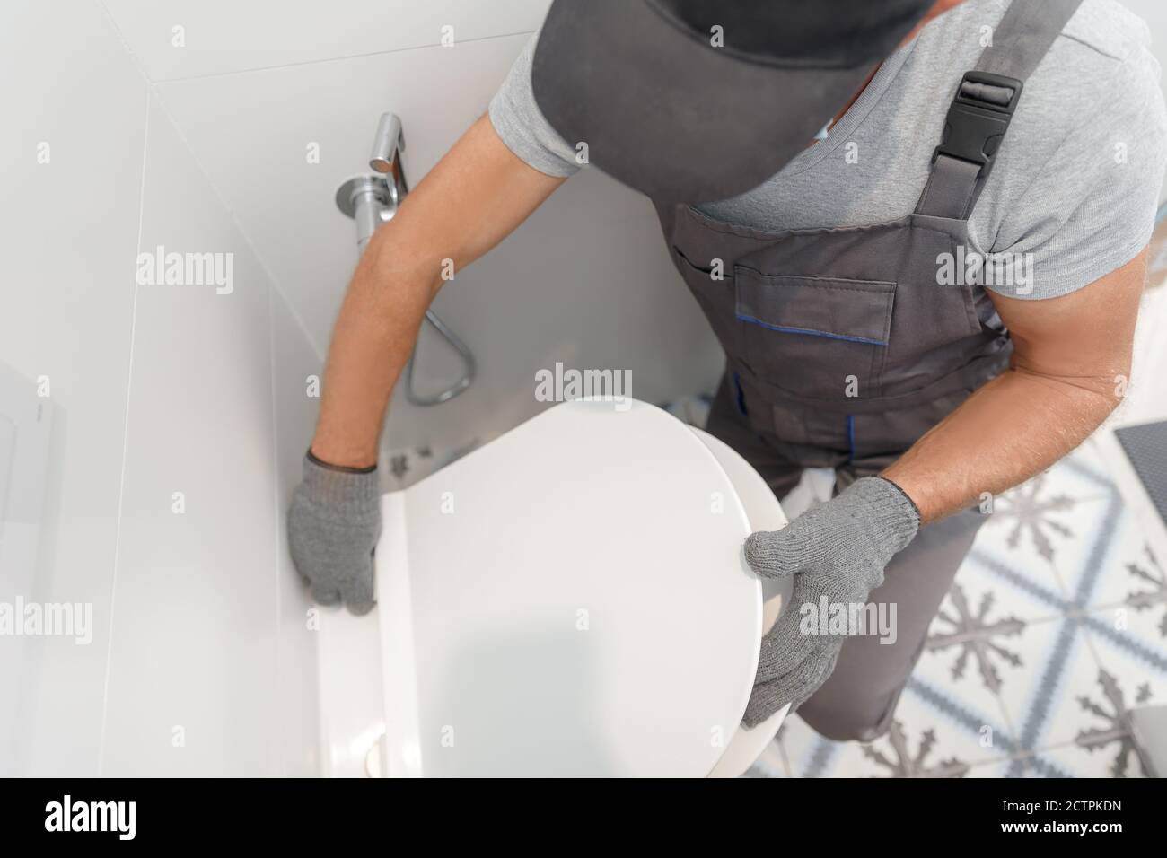 Toilet mask hi-res stock photography and images - Alamy