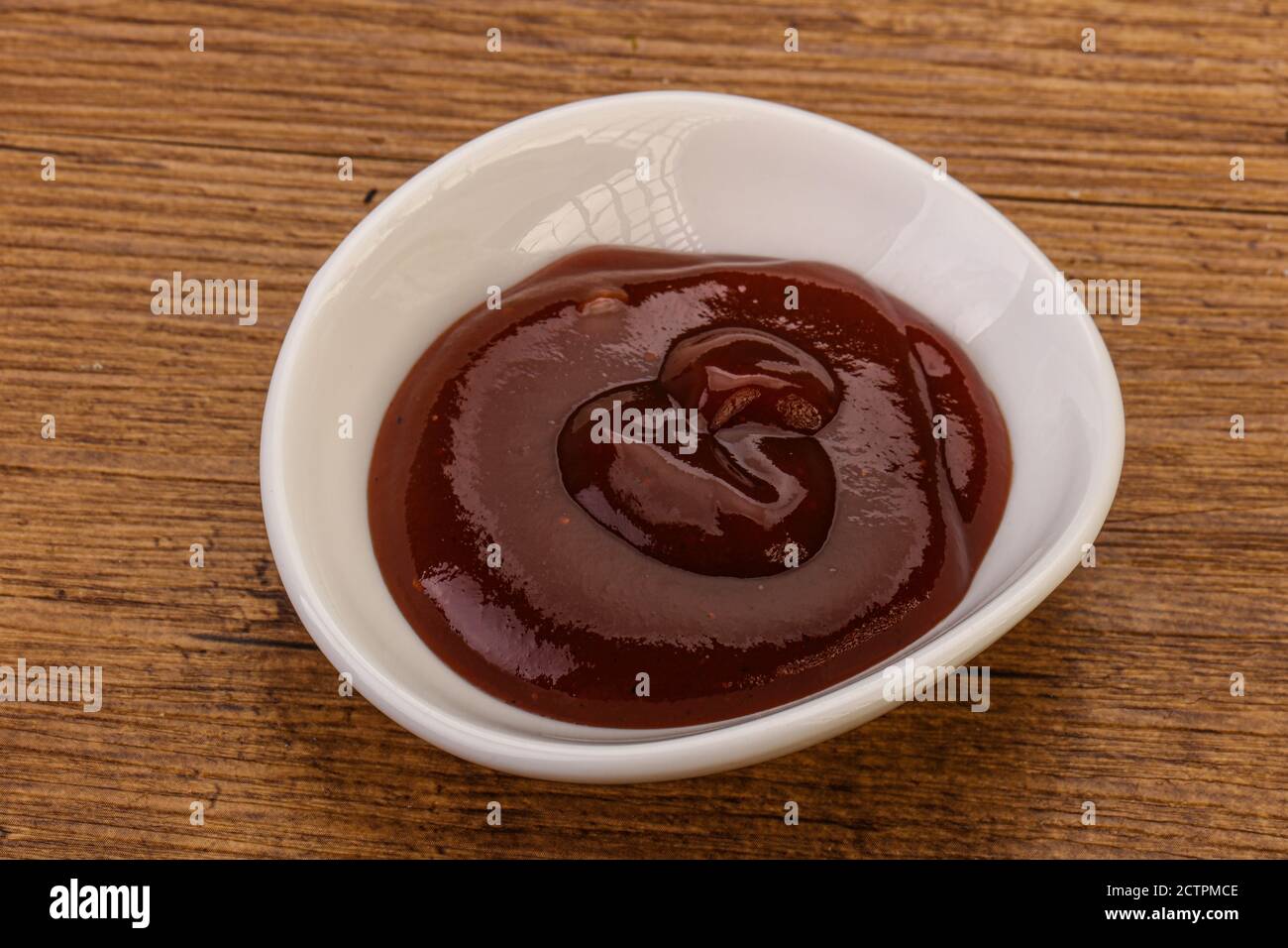 Traditional tomato Barbicue sauce in the bowl Stock Photo - Alamy