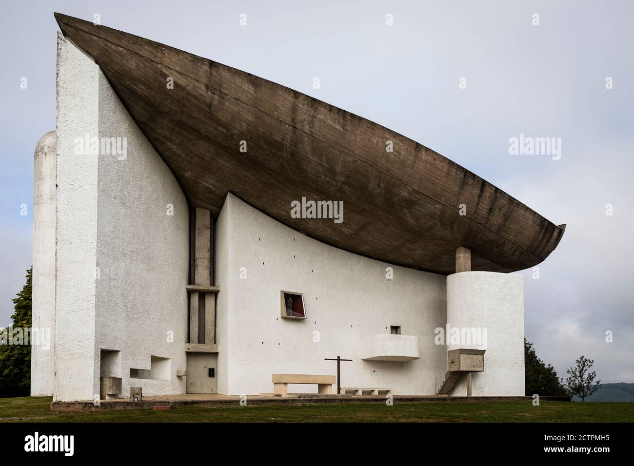 Chapel at ronchamp hi-res stock photography and images - Alamy