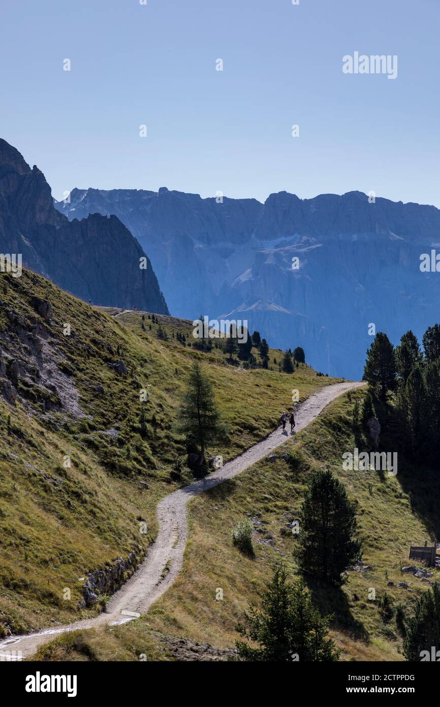 Two way mountain hi-res stock photography and images - Alamy