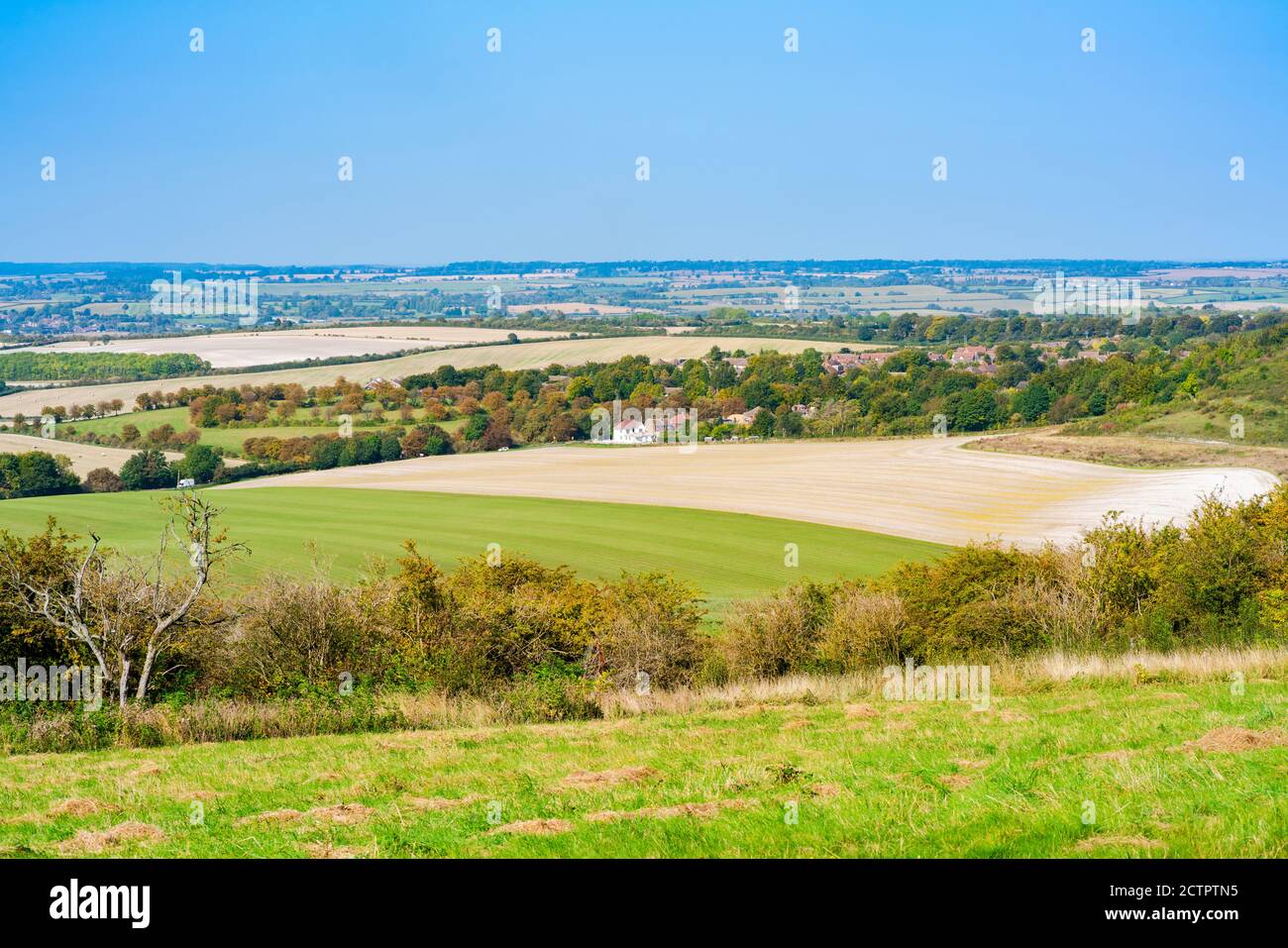 View of English countryside from Dunstable Downs in the Chiltern Hills ...