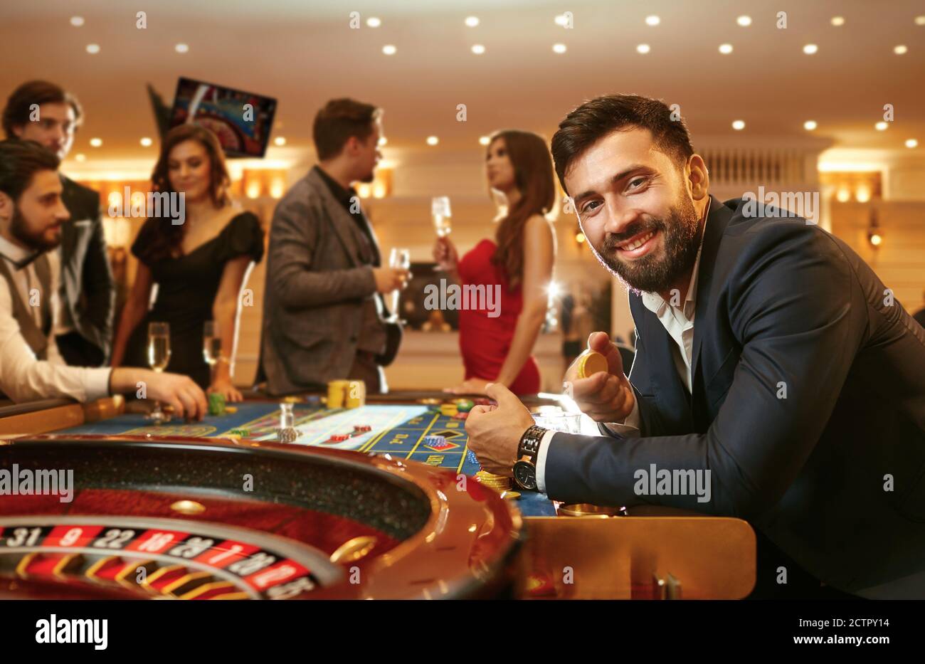 Rich men sitting table hi-res stock photography and images - Alamy