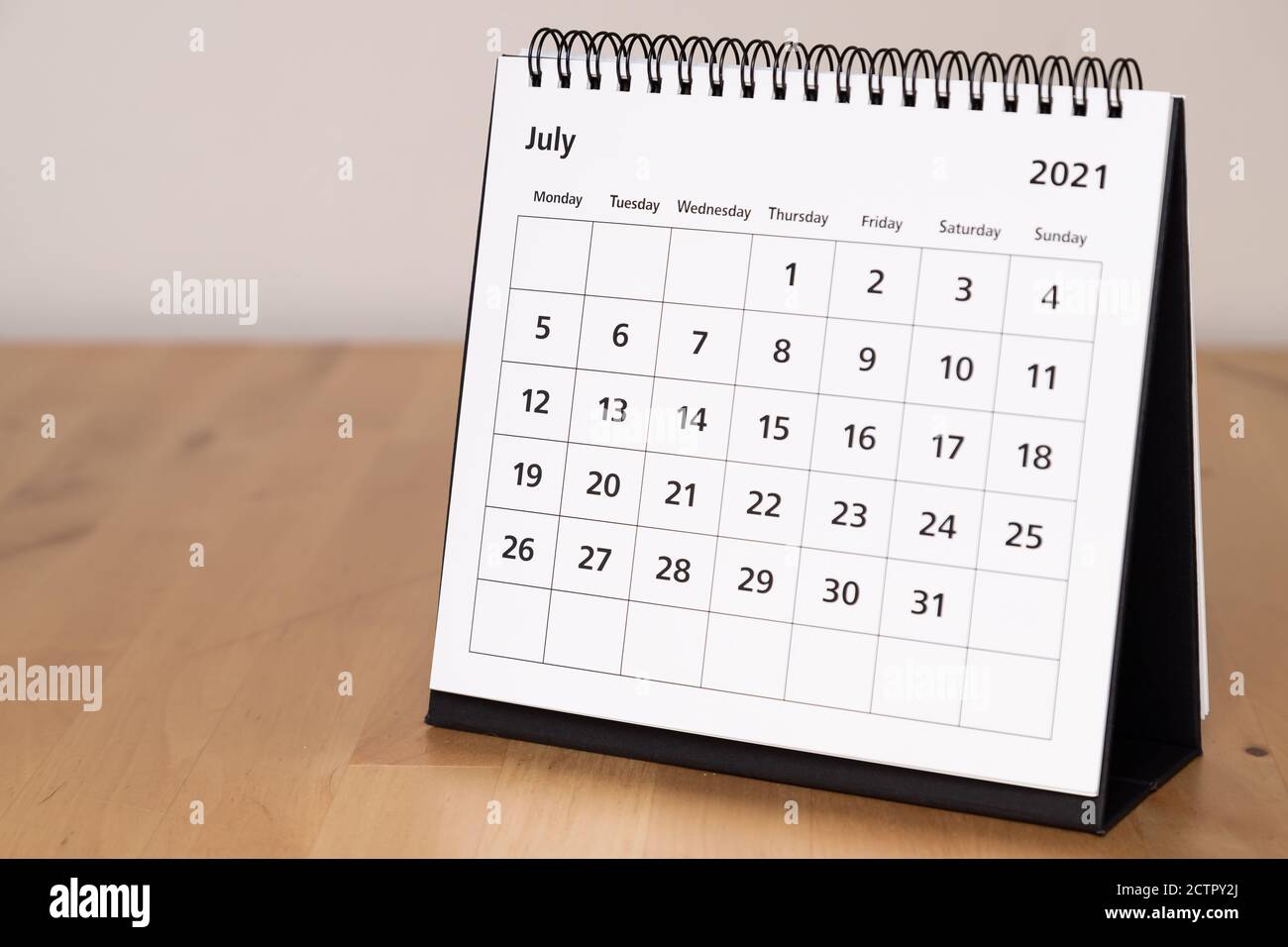 July 2021 calendar hi-res stock photography and images - Alamy