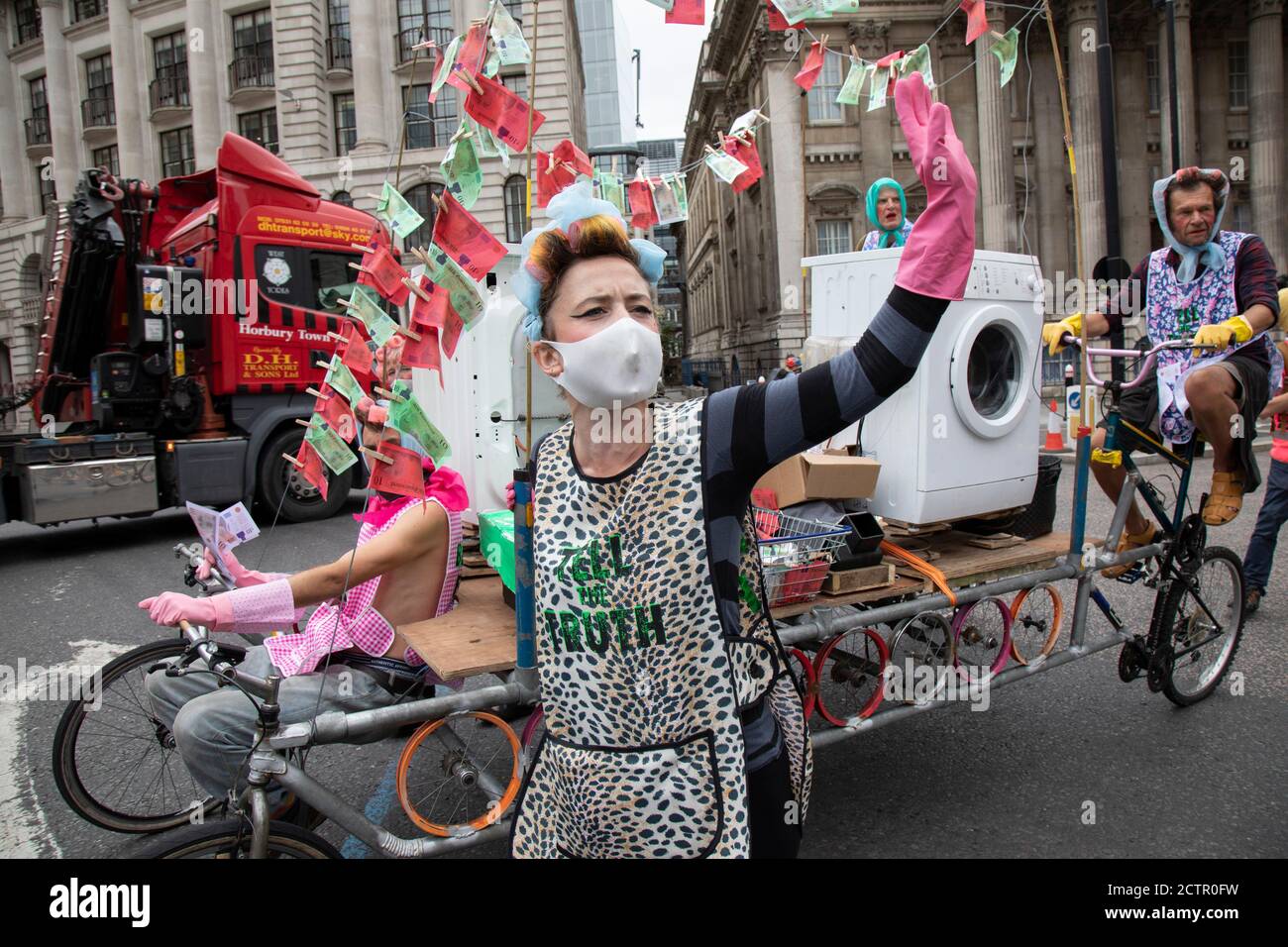 Laundering business women hi-res stock photography and images - Alamy