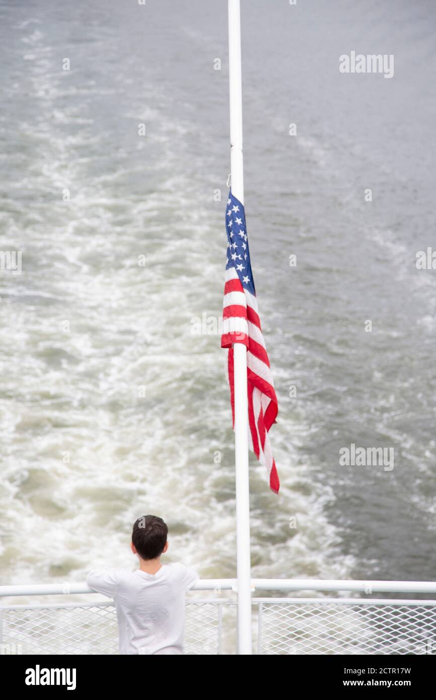 American flag wake boat hi-res stock photography and images - Alamy