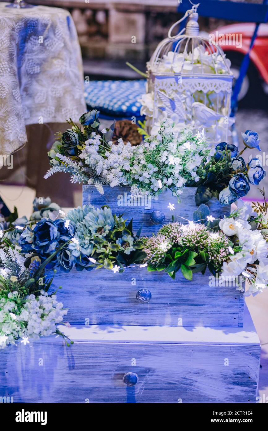 Backdrop blueish hi-res stock photography and images - Alamy