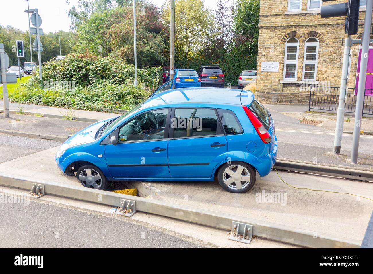 Car in a car trap resulting from the illegal use of a guided busway / bus lane in the ...