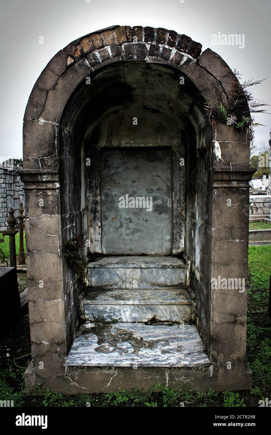 Old unmarked grave with hi-res stock photography and images - Alamy