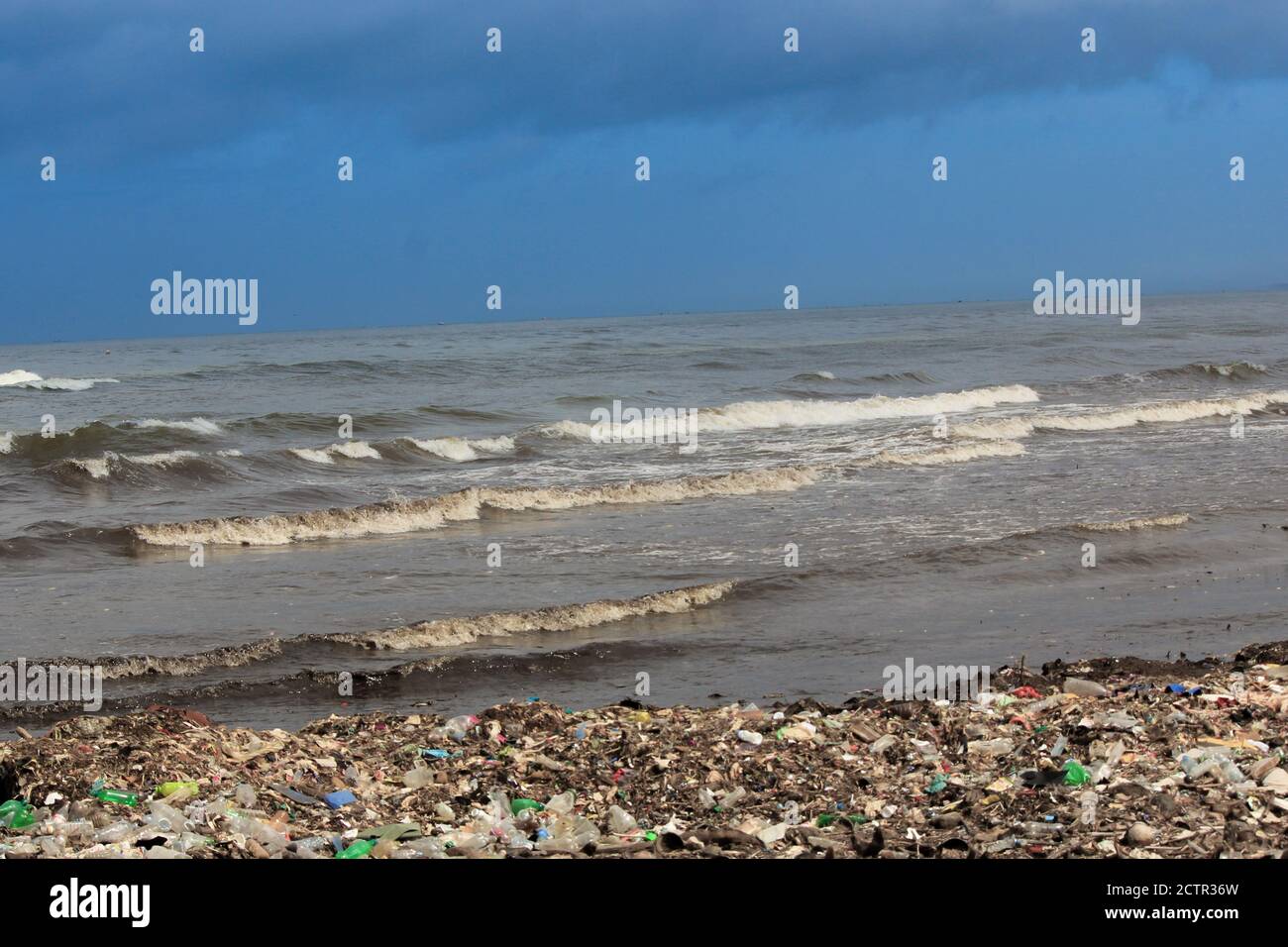 Sea Pollution: Garbage dumped in the Sri Lankan Sea near Colombo. women ...