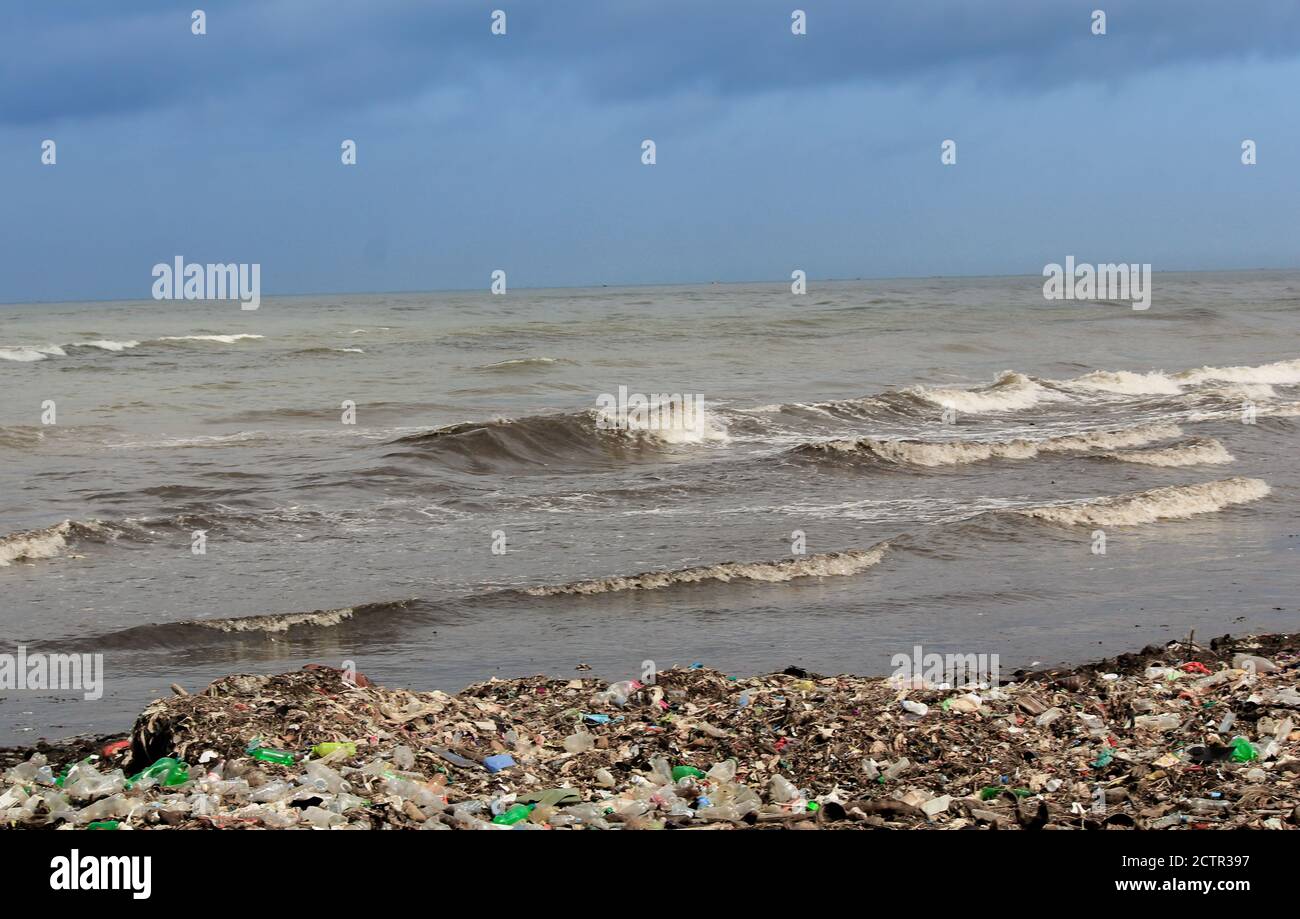 Sea Pollution: Garbage dumped in the Sri Lankan Sea near Colombo. women ...
