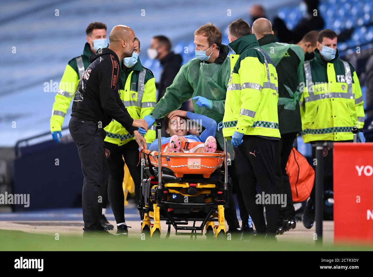 Stretcher on football pitch hi-res stock photography and images - Alamy