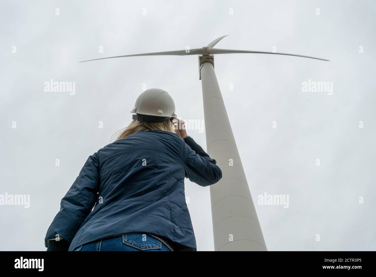Woman wind farm engineer hi-res stock photography and images - Alamy