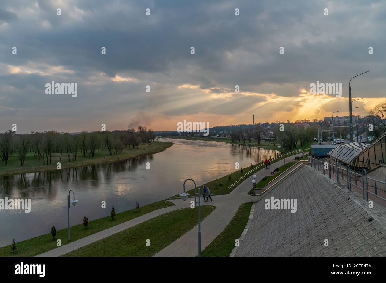 Cityscape sunset background hi-res stock photography and images - Alamy