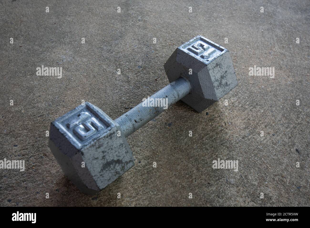 Heavy weight concrete hi-res stock photography and images - Alamy
