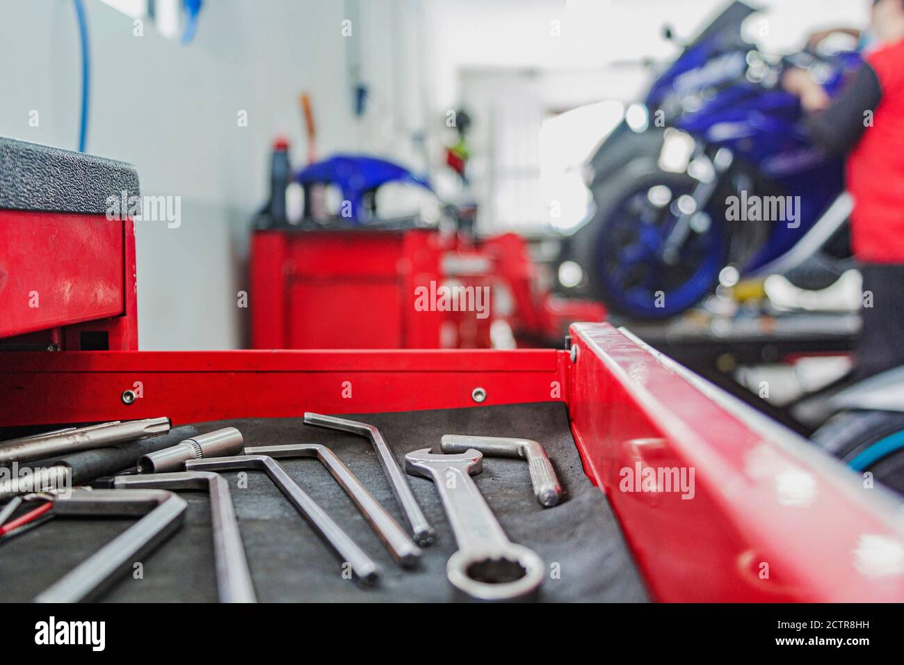 Mechanics toolbox hi-res stock photography and images - Alamy