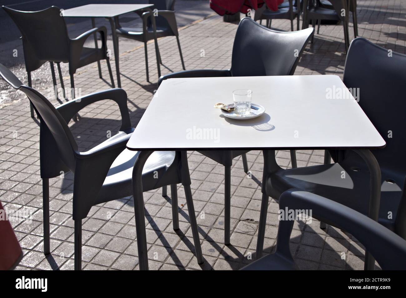 Image of the tables of a bar that allows you to make drinks on the ...