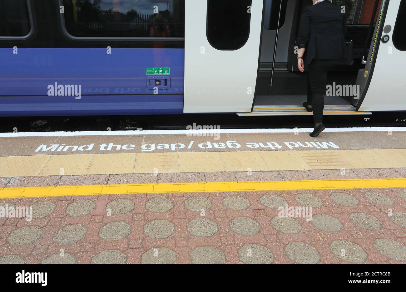 Famous 'Mind the gap' sign on London train platform, UK Stock Photo - Alamy