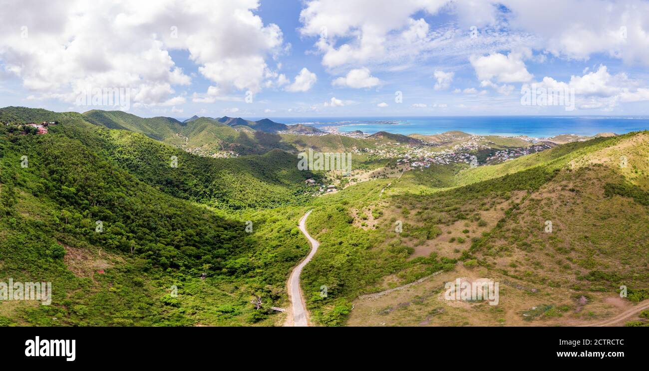 Tropical cityscapes hi-res stock photography and images - Alamy