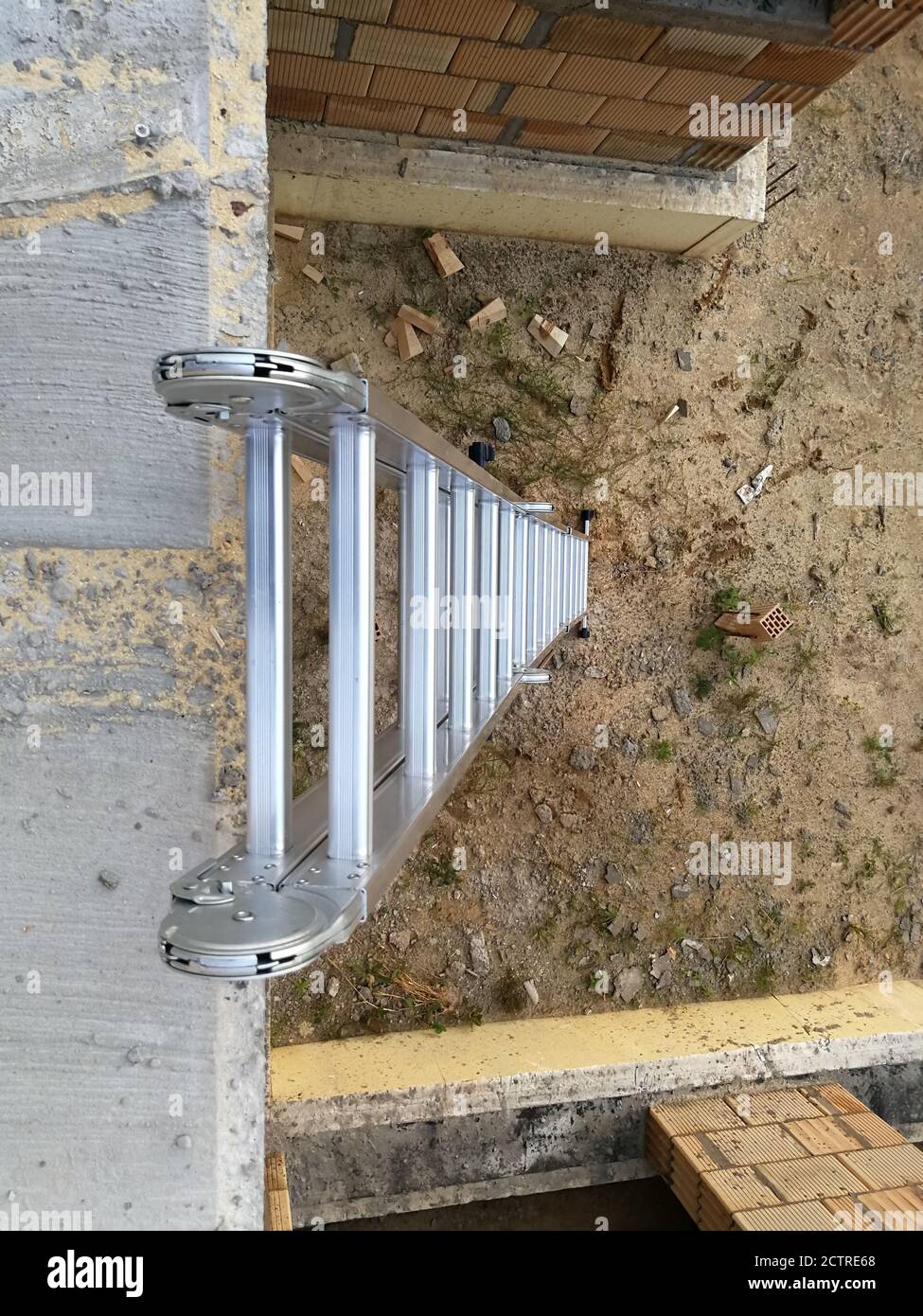 Aluminium ladders hi-res stock photography and images - Alamy